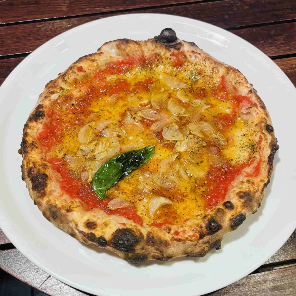 那覇市久茂地【BACAR OKINAWA（バカール オキナワ）】予約必須の人気イタリアンで味わう本格ナポリピザ | 沖縄グルめぐり